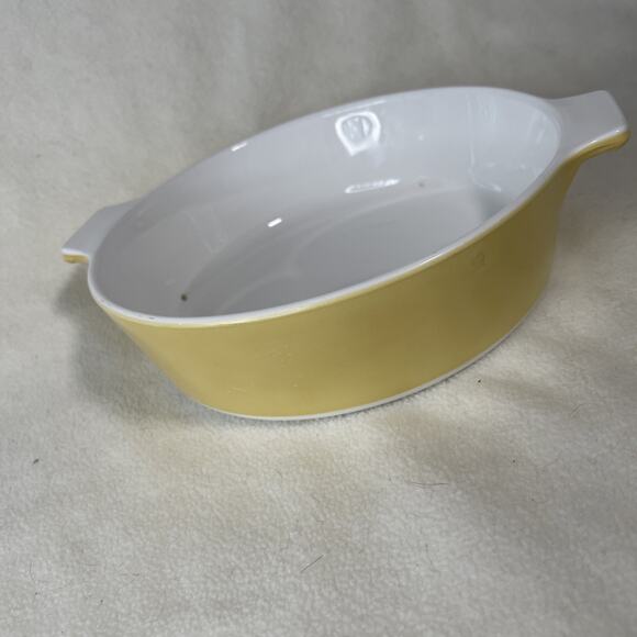 Corningware | Kitchen | Vintage 96s Casserole Corning Ware Yellow B1b ...
